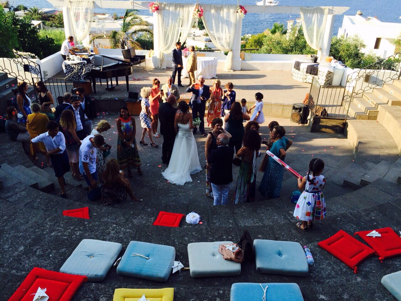 Matrimonio a Stromboli per Mauro Sabbione e Simona Greco | Il Giornale ...